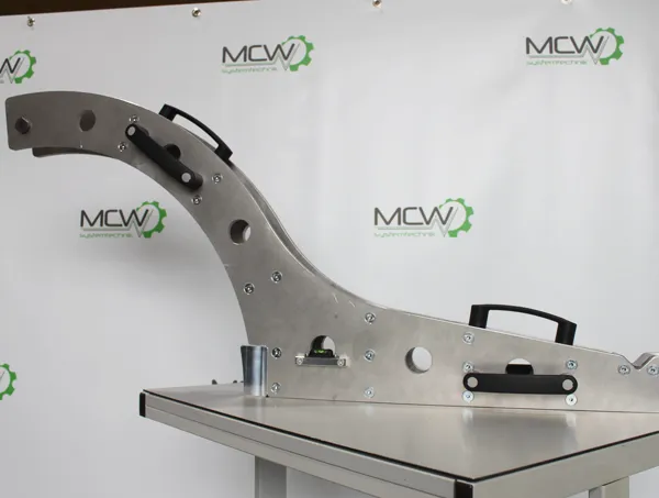 "Anything but standard" - special wrench for checking torque sensors ...